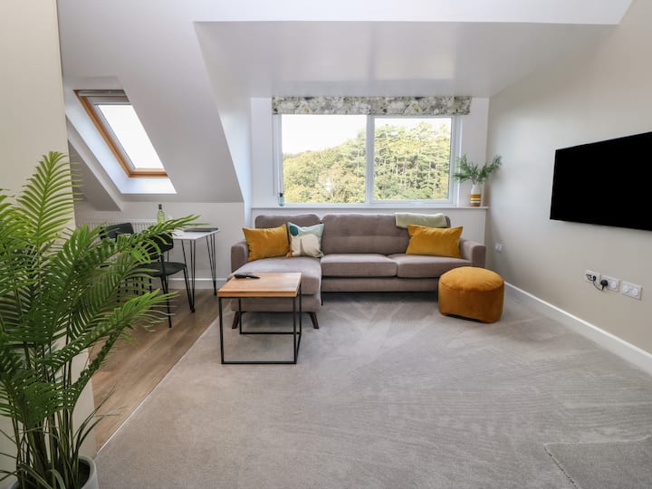 Apartment 16 - Menai Bridge