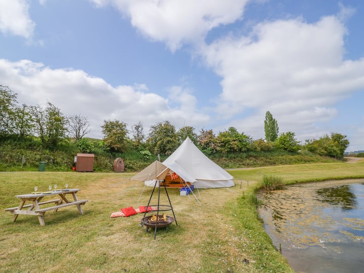 Annamay - Stourport-on-Severn