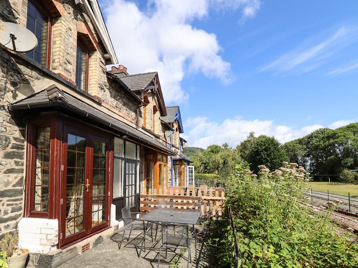 3 Railway Cottages - Penrhyndeudraeth