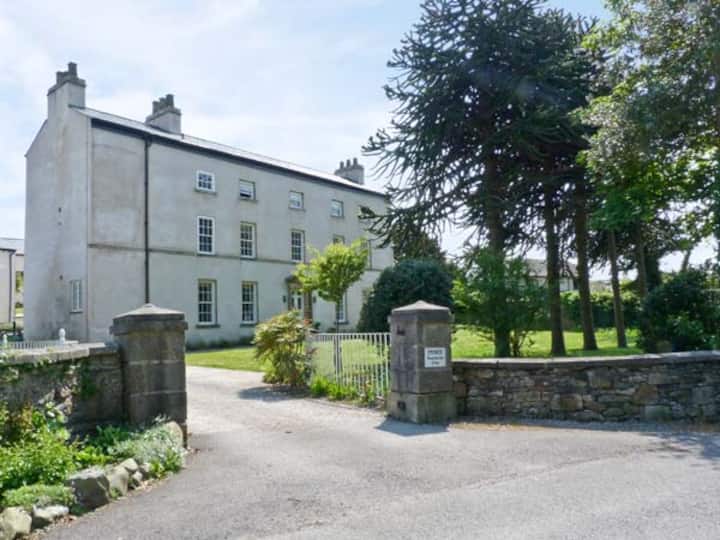 2 Cark House - Cartmel