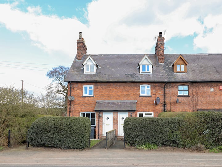2 Organsdale Cottages - Tarporley