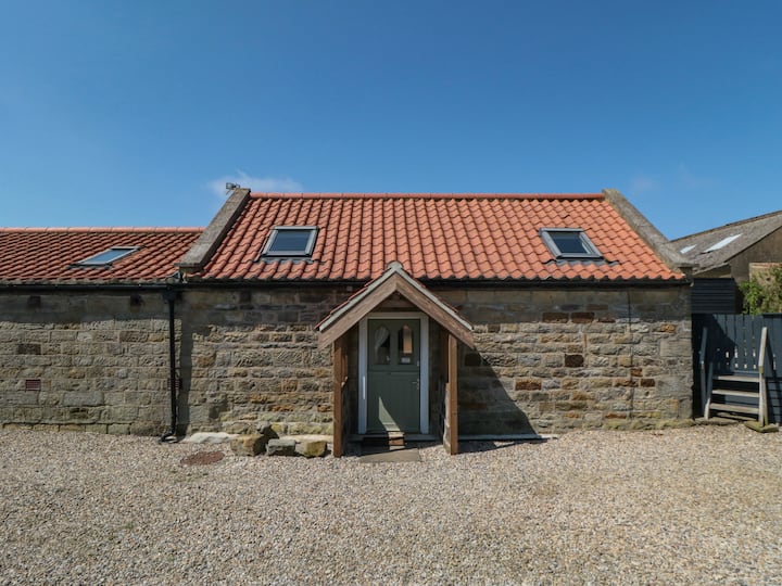 Barn Cottage - Robin Hood's Bay