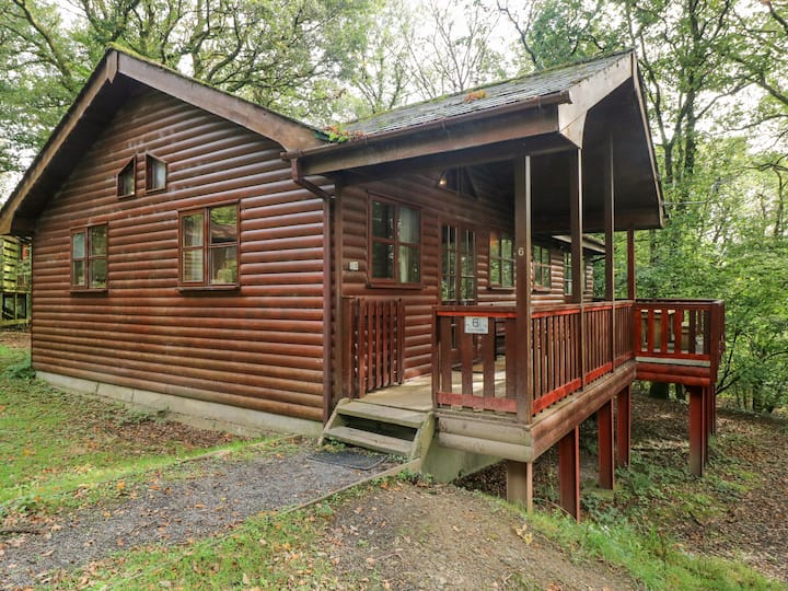 Acorn Lodge - Carmarthen