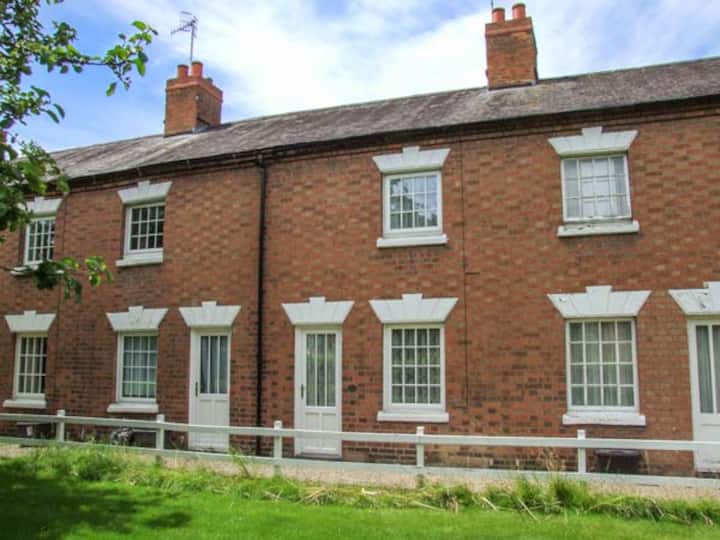 11 Victoria Cottages - Stratford-upon-Avon
