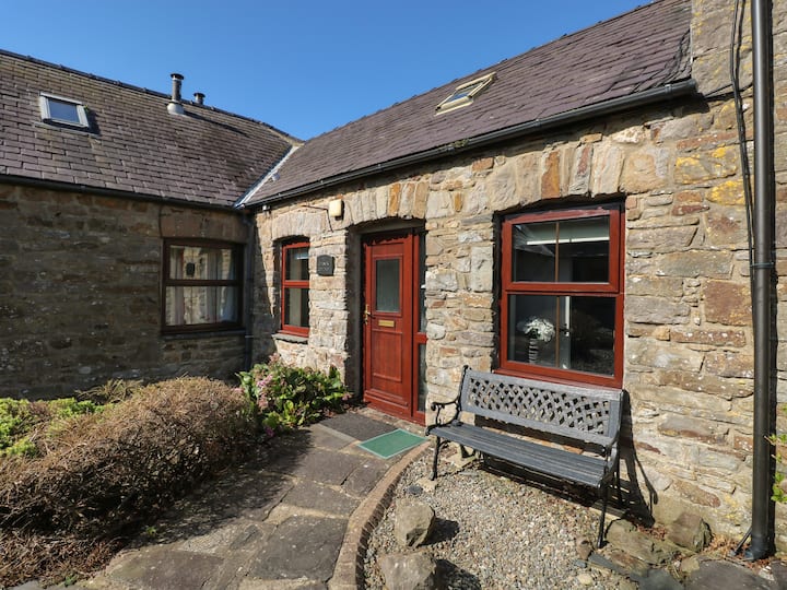 Corner Cottage - Little Haven