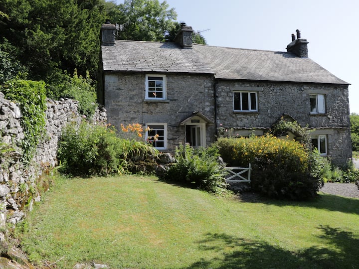 Coachmans Cottage - Arnside