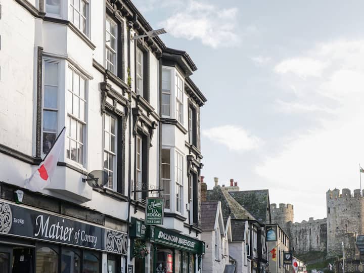 Castle Apartment - Conwy