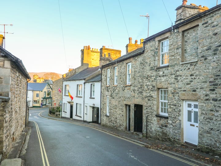 Cosy Cottage - Kirkby Lonsdale