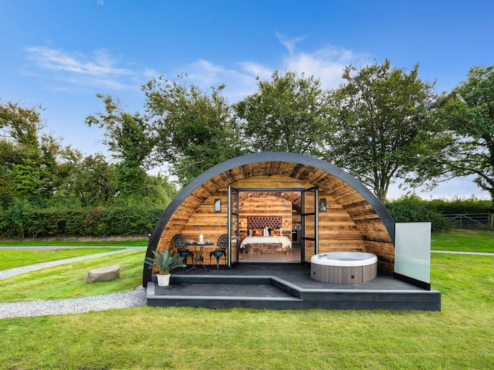 The Piglet Pod - Aberaeron