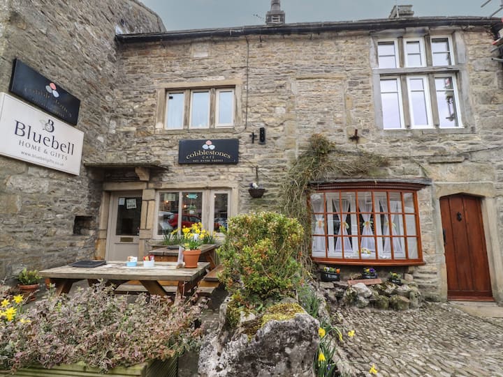 2 The Square - Grassington