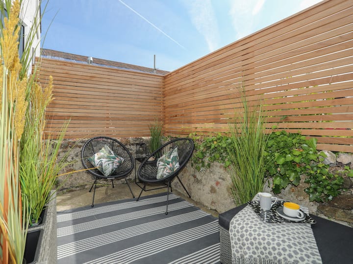 15 Rosemary Lane - Bangor, UK