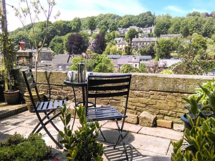 12 Rattle Row - Holmfirth