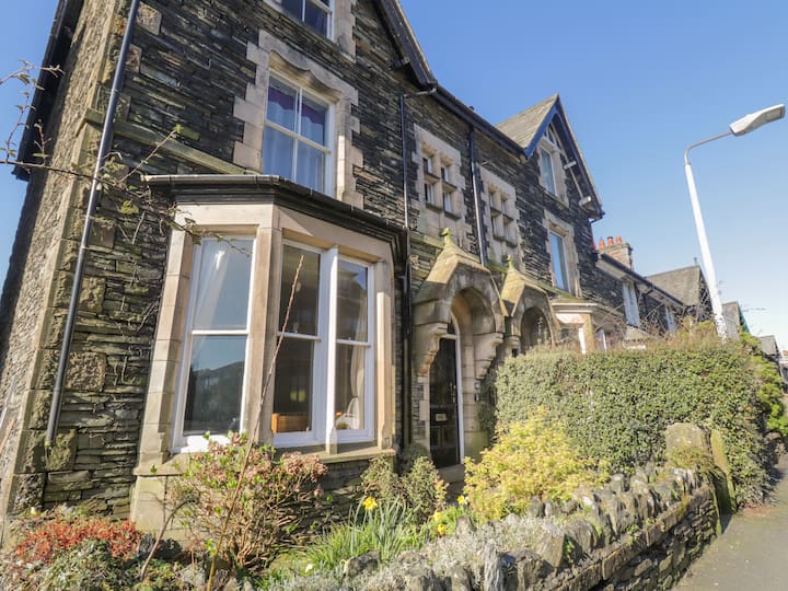 48 Oak Street - Windermere