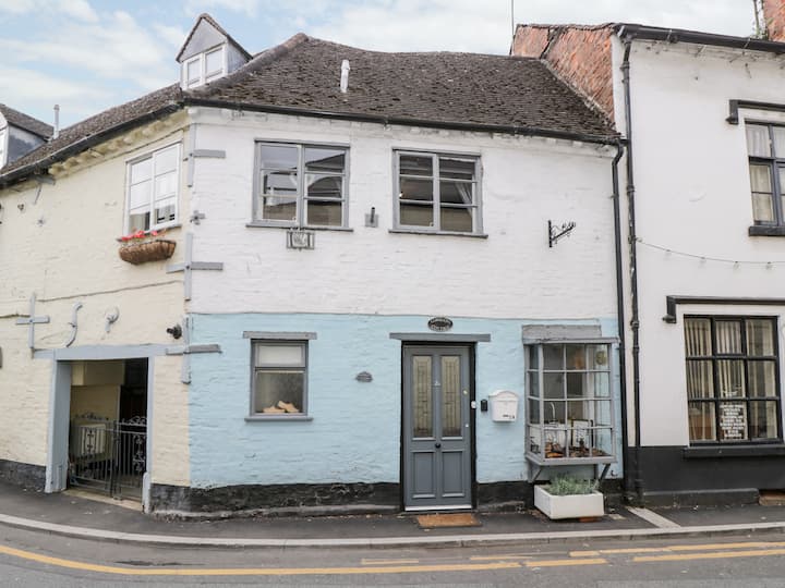 Cobblers Cottage - Malvern