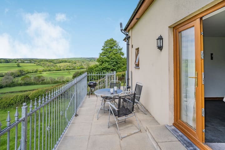 Bwthyn-y-rhiw - Llandeilo
