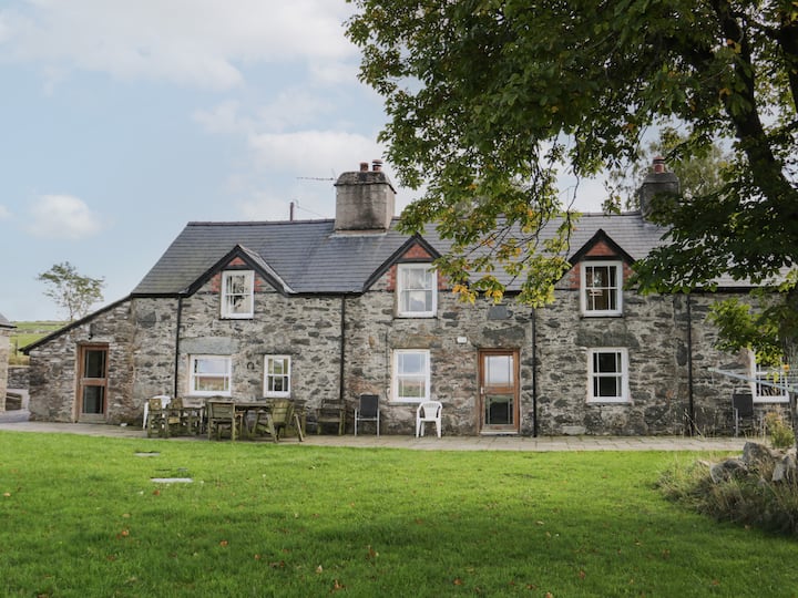 Bryn Dedwydd Farmhouse - Snowdonia National Park