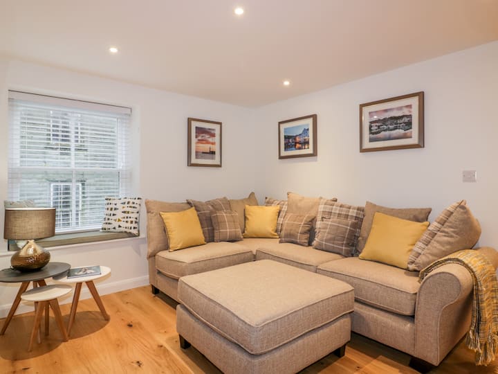 Captain's Cabin - St Austell