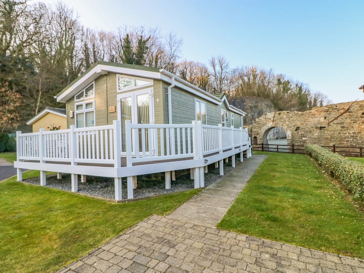 The Hideaway - Heritage Park - Saundersfoot