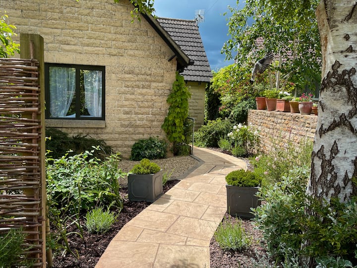 1a Erneston Crescent - Chippenham