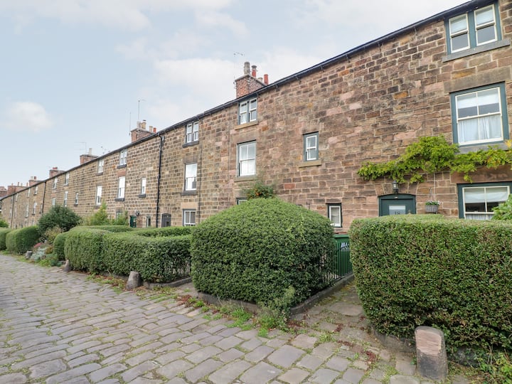 16 Long Row - Belper