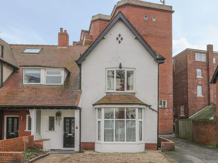 Cosy Coast Cottage - Bridlington