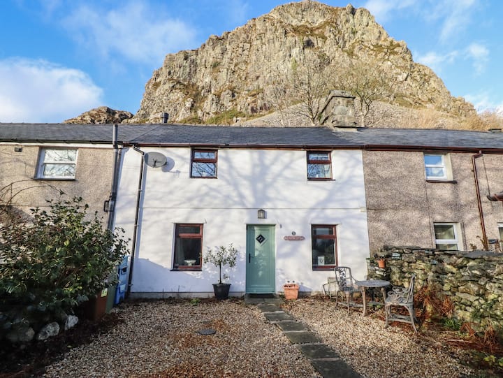 Old Station Cottage - Blaenau Ffestiniog