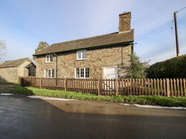 Bicton Cottage - Shropshire
