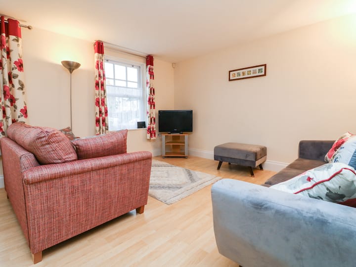 1 Tregonwell Court - Minehead