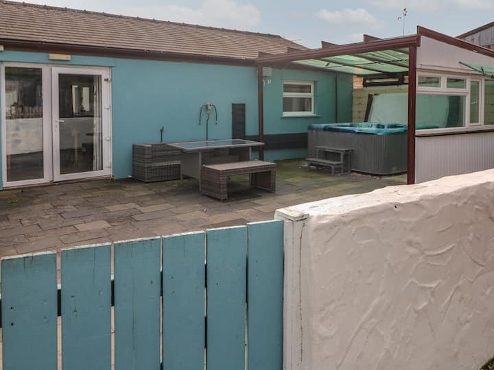 Barn Cottage - Carmarthen