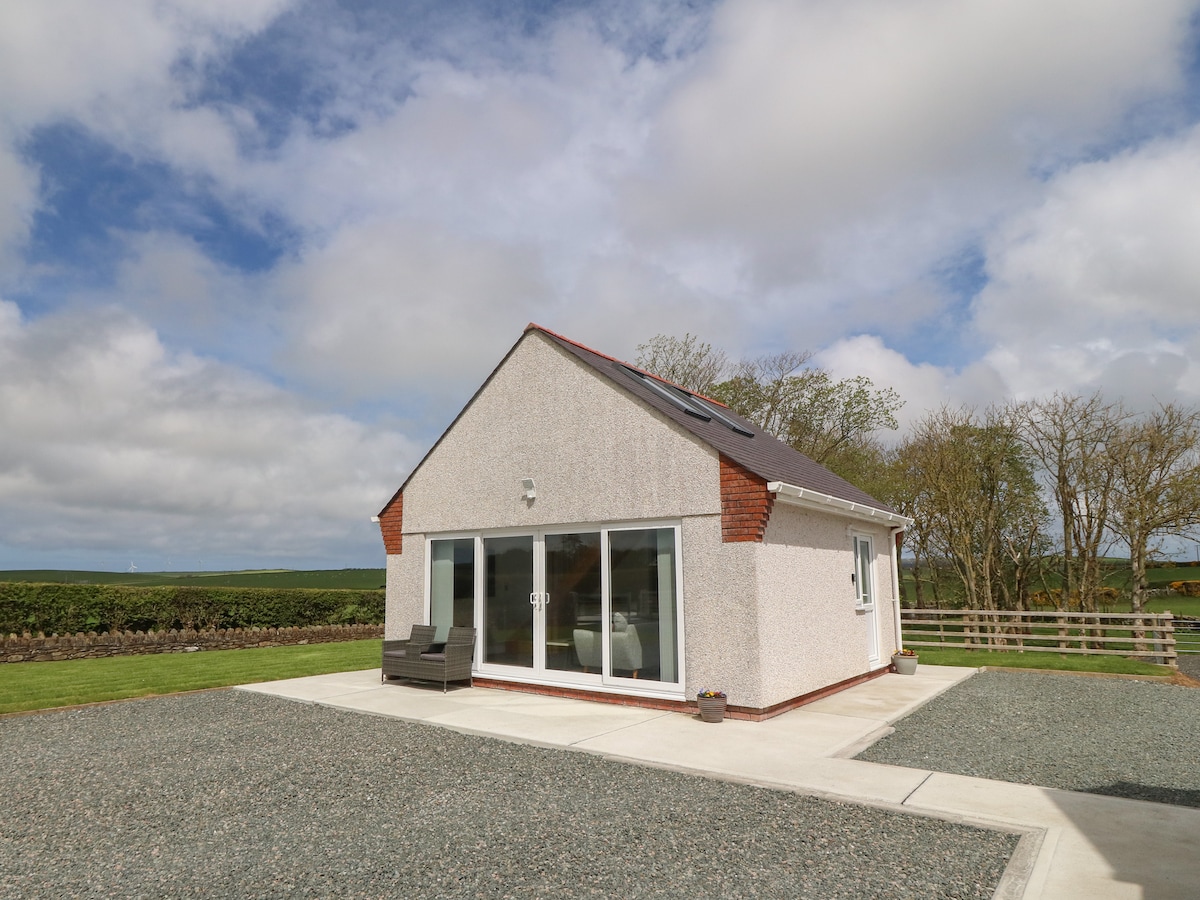 Bwthyn Cae'r Efail - Houses for Rent in Rhos-goch, Wales, United ...