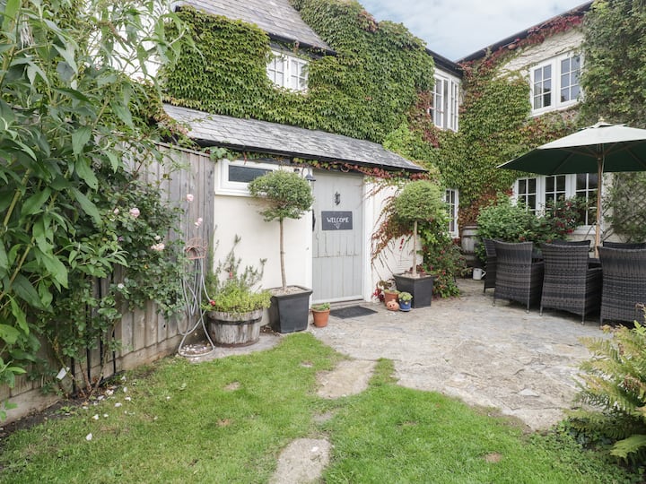 Church Farmhouse - Dorset