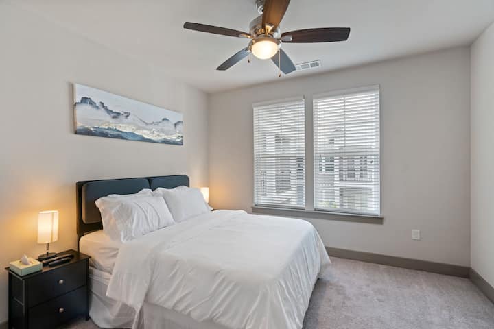 Cozy 1br Retreat | Pool/parking/gym/game-sleeps 5! - Dumfries, VA