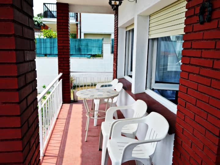 Afrodita Casa Con Dos Apartamentos Independientes - Calella