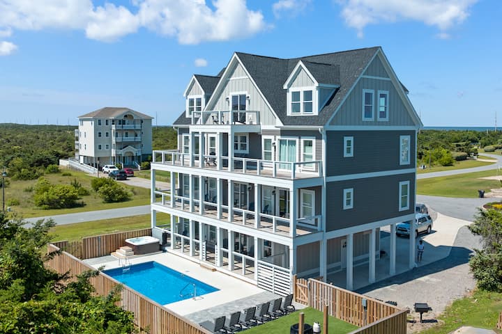 Grey Pearl Villa: Ocean Views | Pool | Game Room - Outer Banks, NC