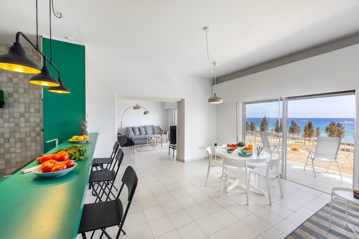 Protaras H2o Seafront Suite - Protaras