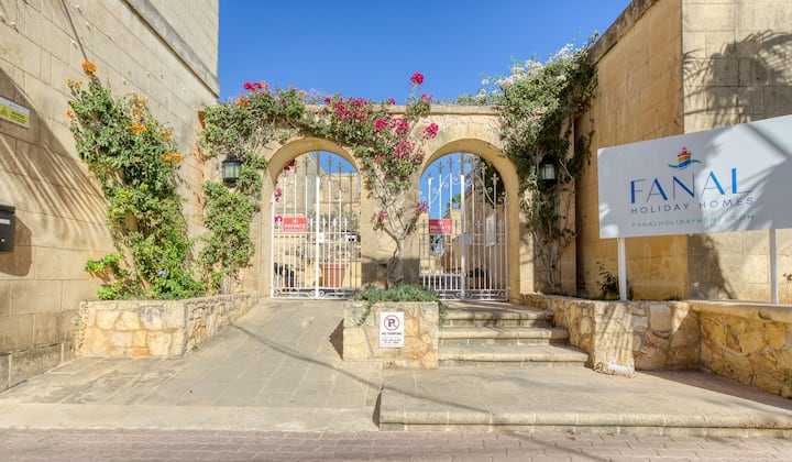 Villagg Tal-fanal - 4bdr - Malta