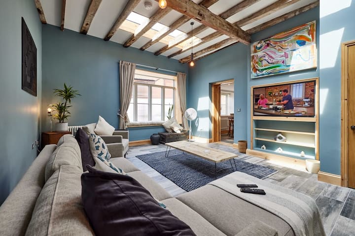 Spacious One Bedroom Coach House In Cley, Norfolk - Blakeney
