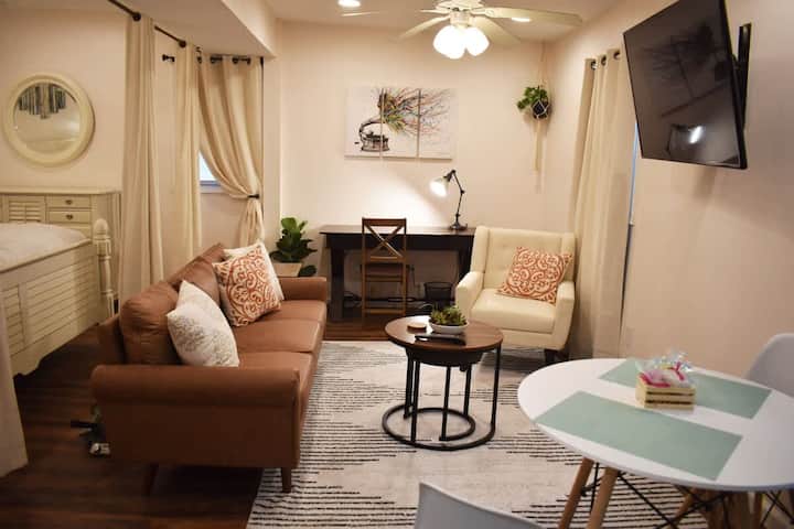 Mid-town Suite - Wilmington, NC