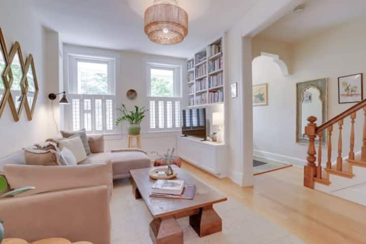 Sojourn Capitol Hill Oasis 3 Br - Washington, DC