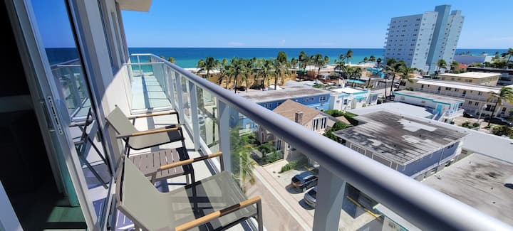 Luxury Condo / Wake Up Watching The Ocean-cs43 - Hollywood, FL