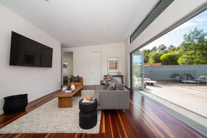 Augusta Private Acre Escape In Mt Martha With Pool - Mornington
