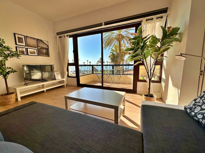 Apartamento Frente Mar Y Playa. - Benalmádena