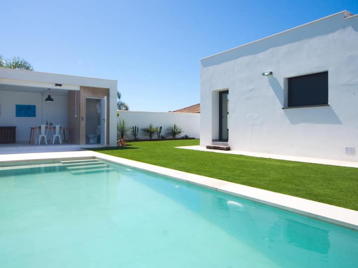 Spectacular House With Private Pool - Chiclana de la Frontera