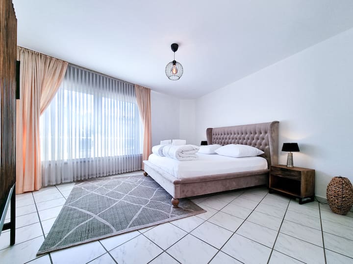 Alpha Apartments: Design & Komfort, 2 Schlafzimmer - Essen