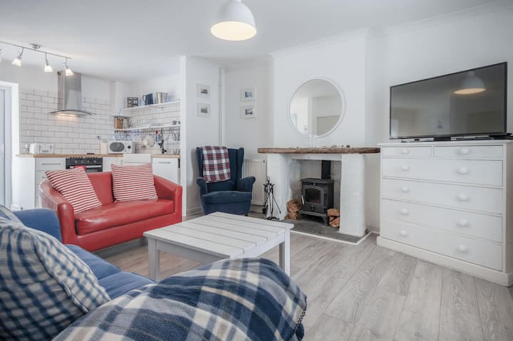 Norton Cottage - 3 Bedroom Cottage - Tenby - Carmarthenshire