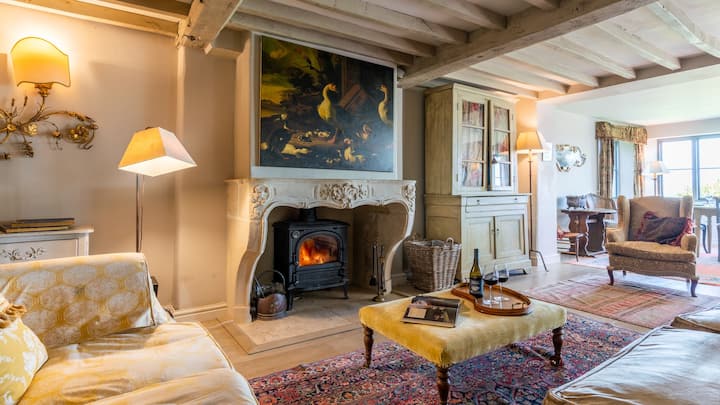Sixpenny Cottage, Clapton-on-the-hill Near Bourton - Bourton-on-the-Water