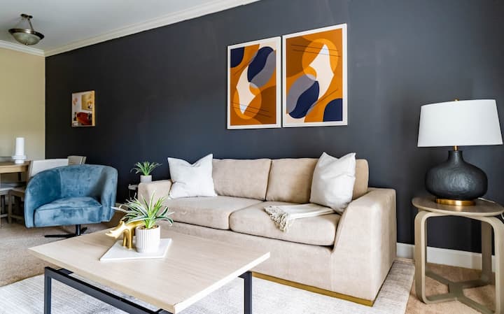 The Greensboro • Vibe 8715 - Greensboro, NC