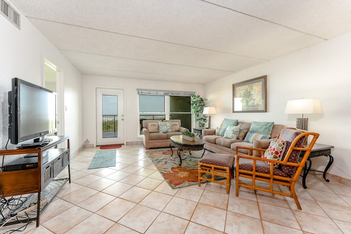 Saida I 306 - 3 Bedroom Beach Front Vacation Condo - South Padre Island