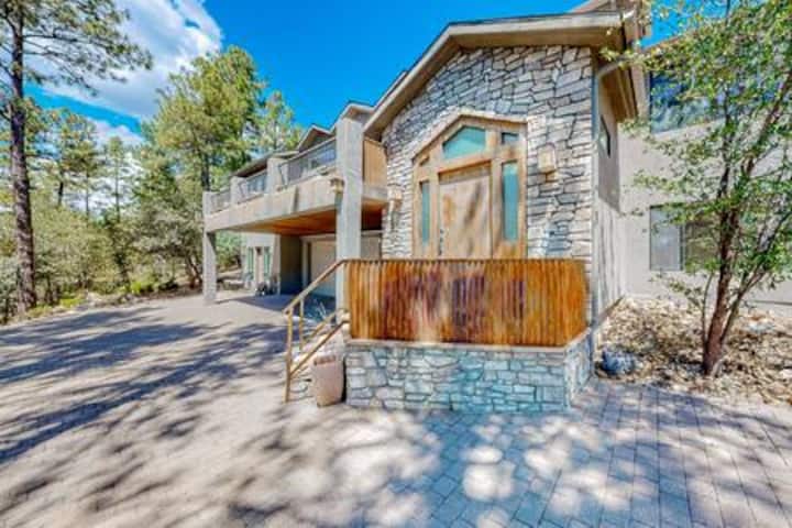 Elegant Cabin Among The Pines-views, Near Downtown - プレスコット, AZ