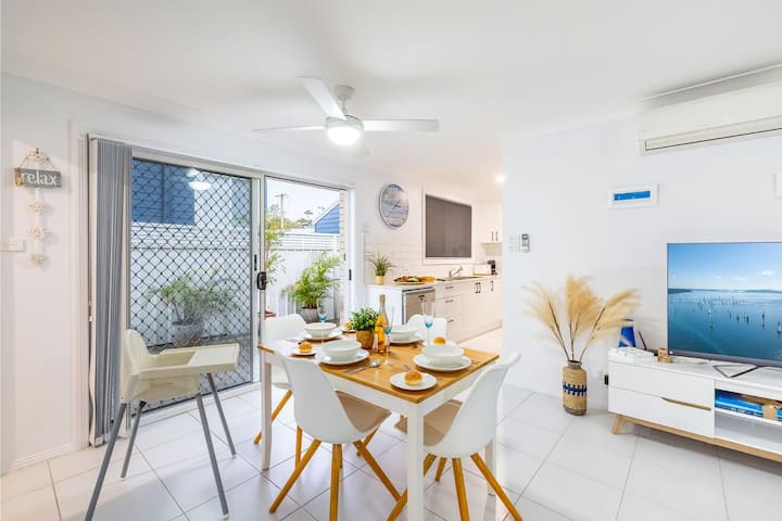 Sapphire Sands, 1/52 Boulder Bay Rd - Fingal Bay